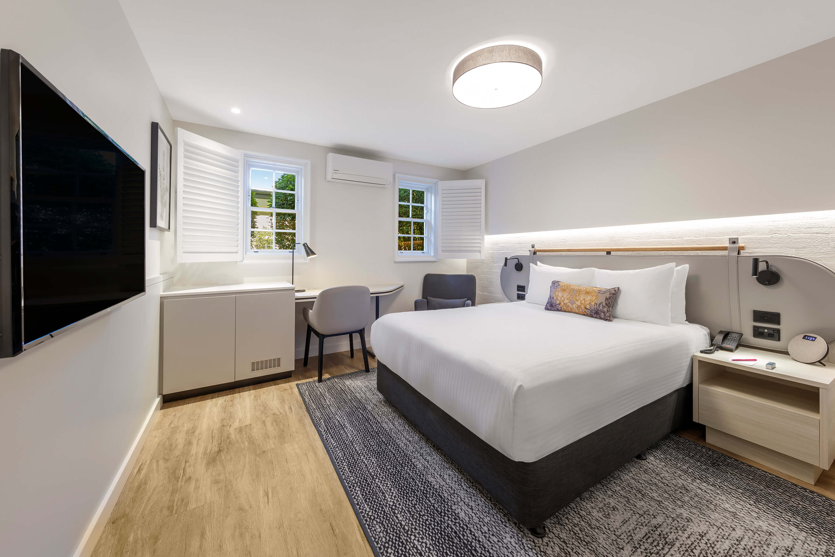 Standard Room: Luxurious Accommodation